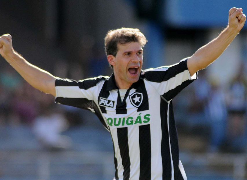 LES MEILLEURS BUTEURS DE L’HISTOIRE - LES STARS DU FOOTBALL